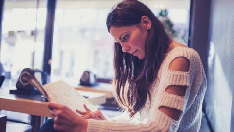 Top 15 Useful Tips For Solo Travellers For The First Time